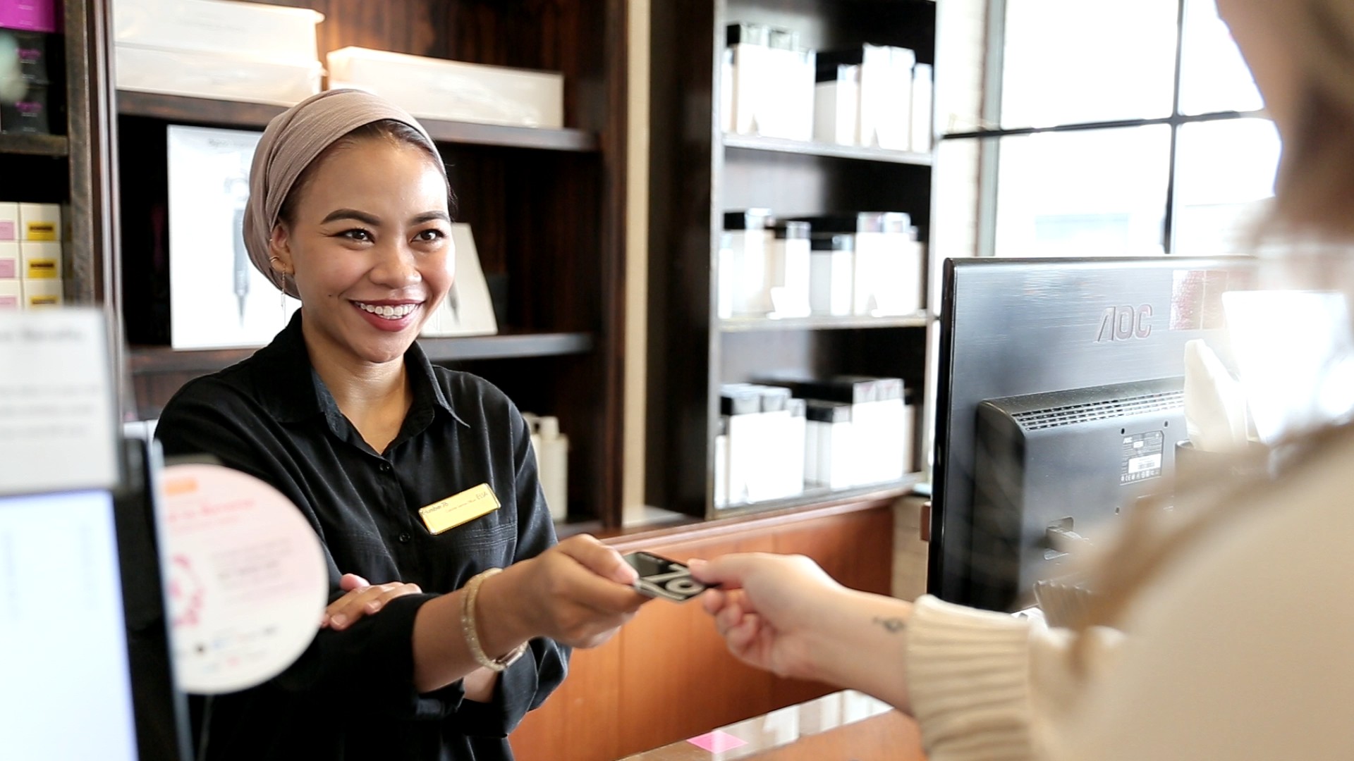 Customer Service Officer - Number76 Malaysia. No1 Japanese Hair Salon.